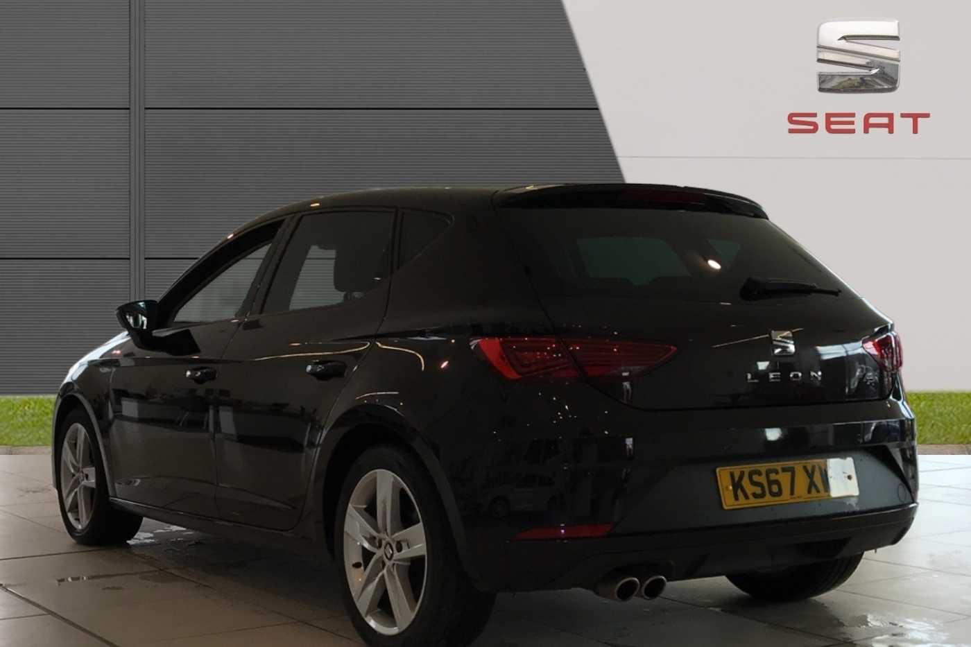 SEAT Leon 5dr (2016) 2.0 TDI FR Technology (150 PS)